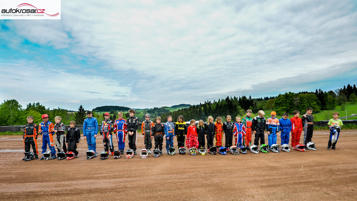 MISTROVSTVÍ ČESKÉ REPUBLIKY A ČESKÉ TROFEJE V AUTOKROSU | Autokrosař.cz